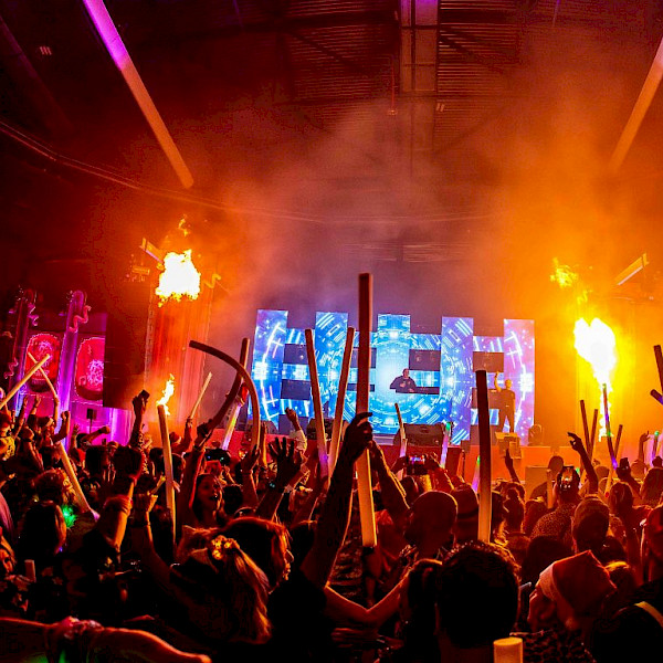 Maaspoort | Luna Sabella